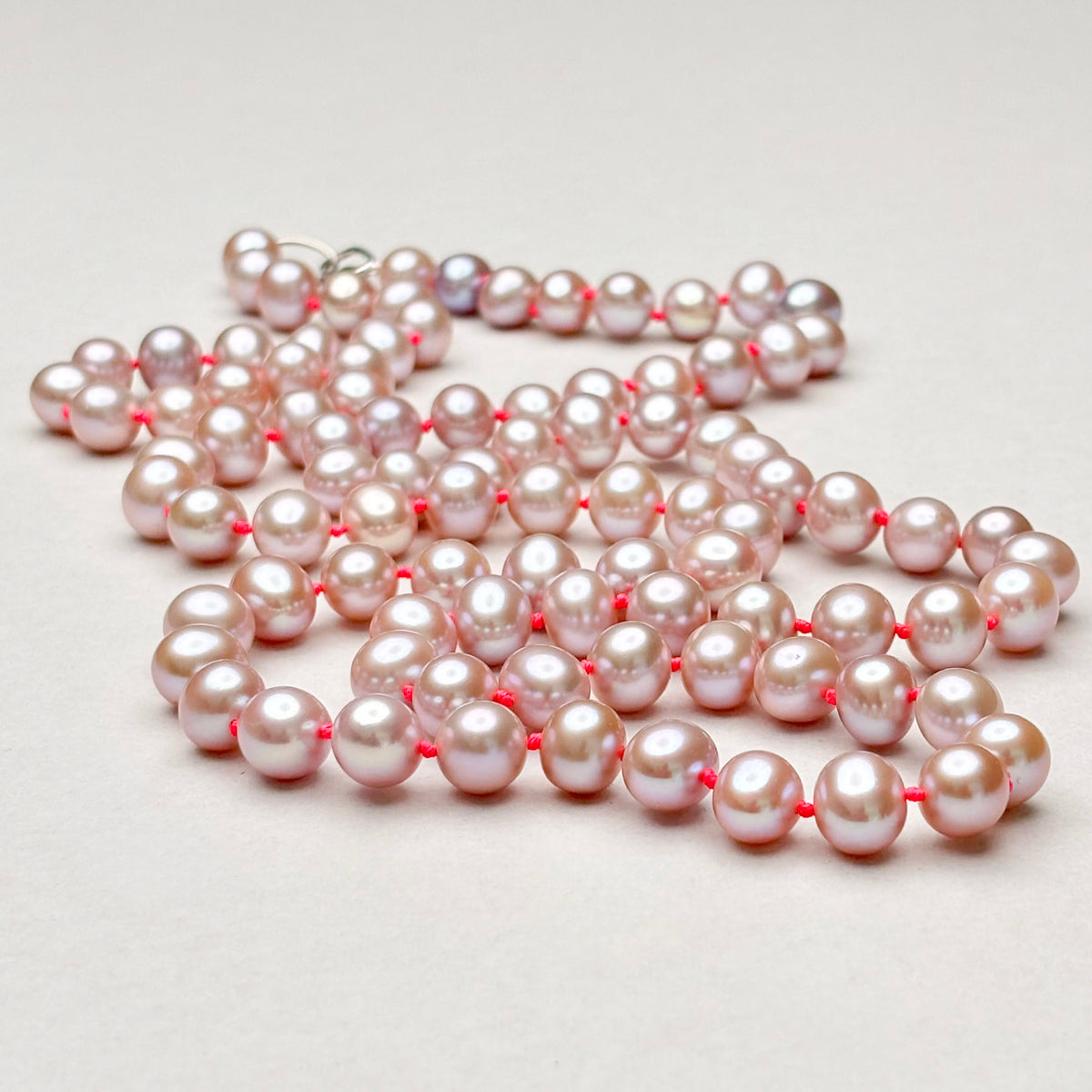 pink pearls on neon knots rope necklace– Kojima Pearl