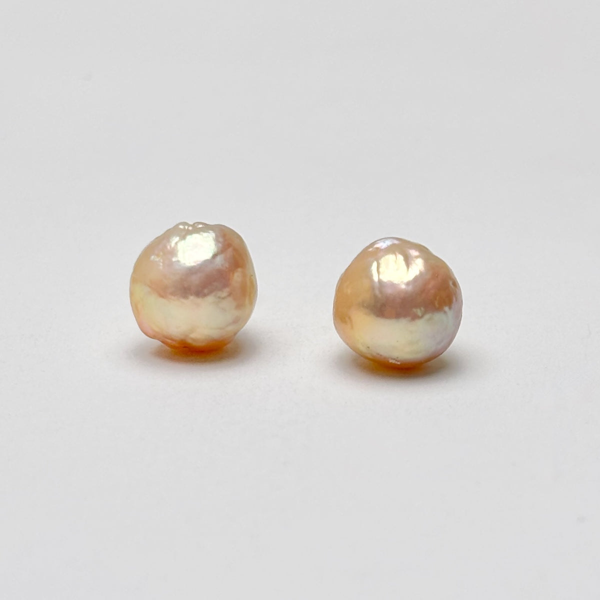 metallic luster champagne color Japan Kasumi pearl studs– Kojima Pearl